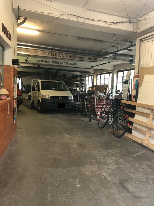 Grand Garage du Jura in Biel/Bienne by Eduard Schmid