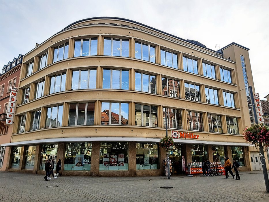 Department store Joske in Weißenfels by Ulrich Wilhelm
