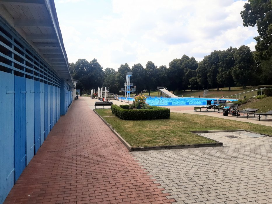 swimming pool lido Freibad Südbad in Altenburg