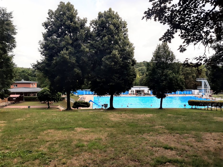 swimming pool lido Freibad Südbad in Altenburg