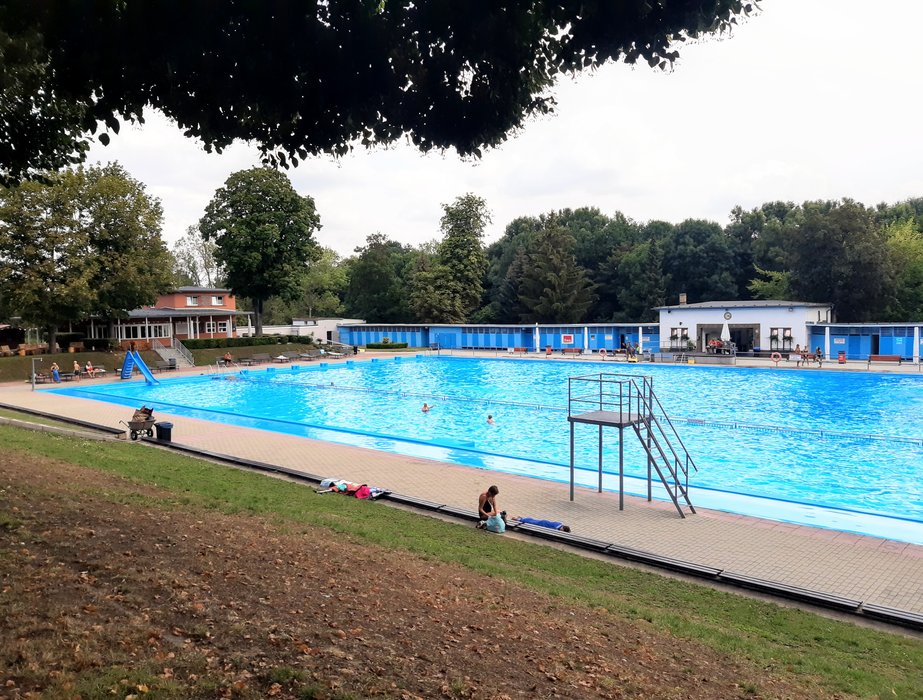 swimming pool lido Freibad Südbad in Altenburg