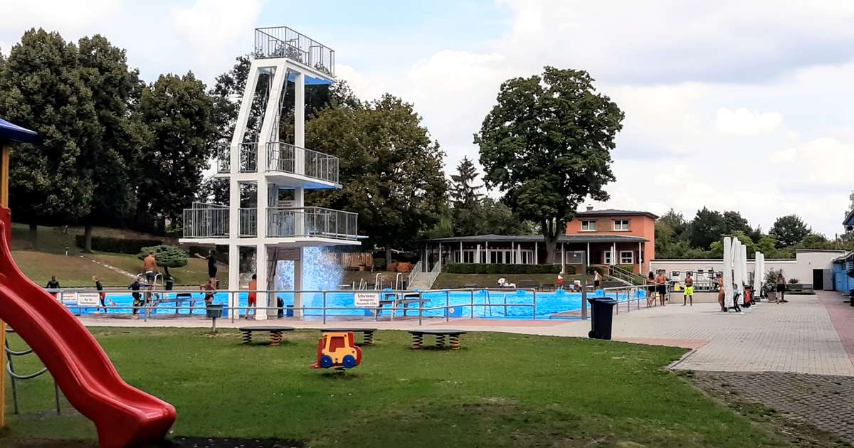 swimming pool lido Freibad Südbad in Altenburg