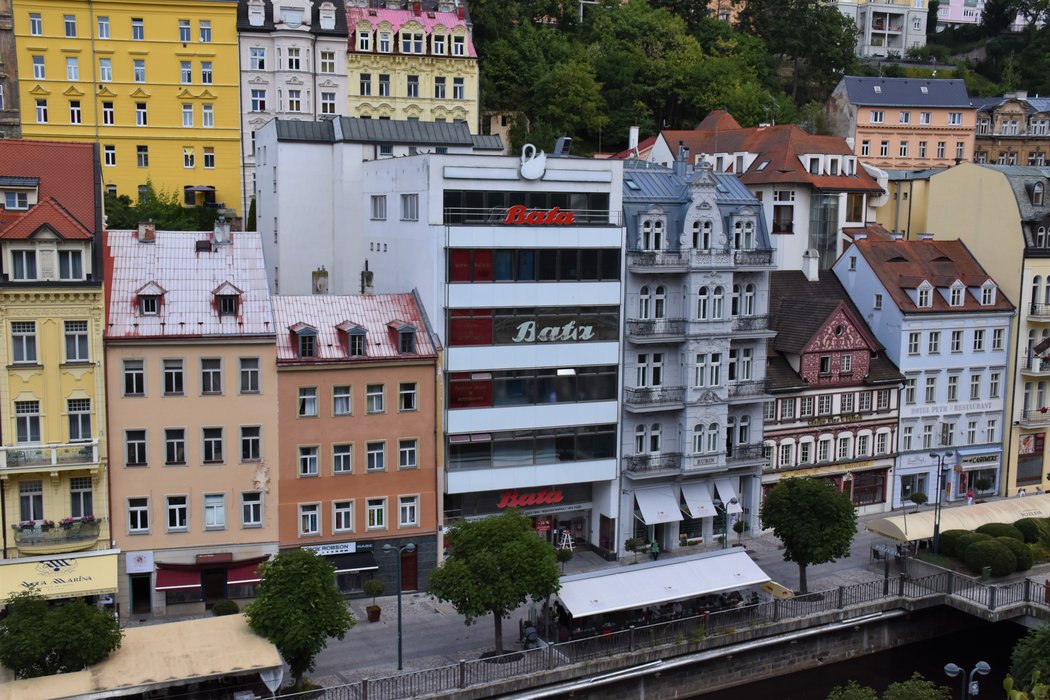 Bata Baťa in Karlovy Vary by Antonín Vítek