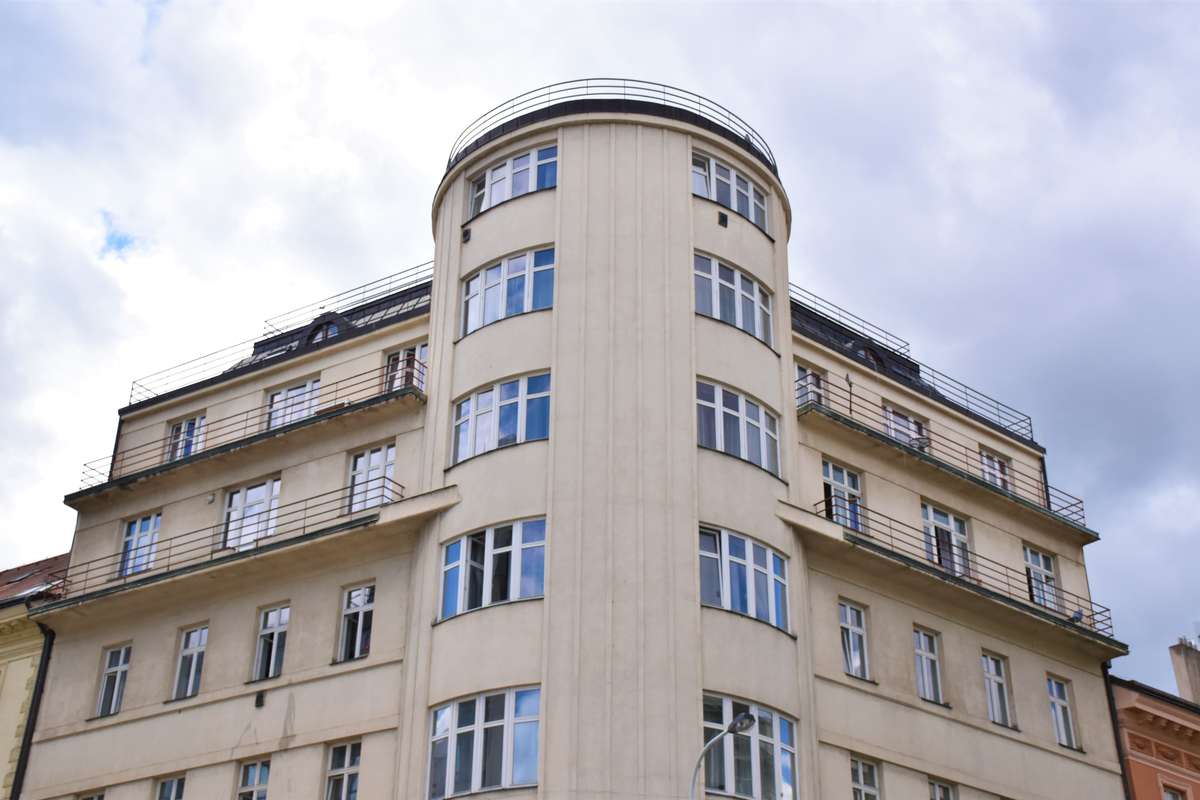 House of Mr B. Holovský in Prague (Praha) by Alois Vavrouš